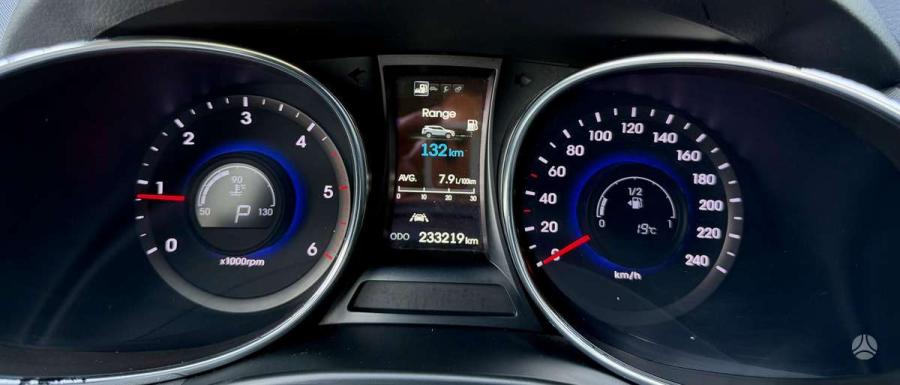 Brūns Hyundai Santa Fe 2014 Šauļi, ar dzinēja tilpumu 2.20 L un nobraukumu 233 tūkst. km par 14450 €, foto 45 vietnē AUTOMOTO.COM.LV