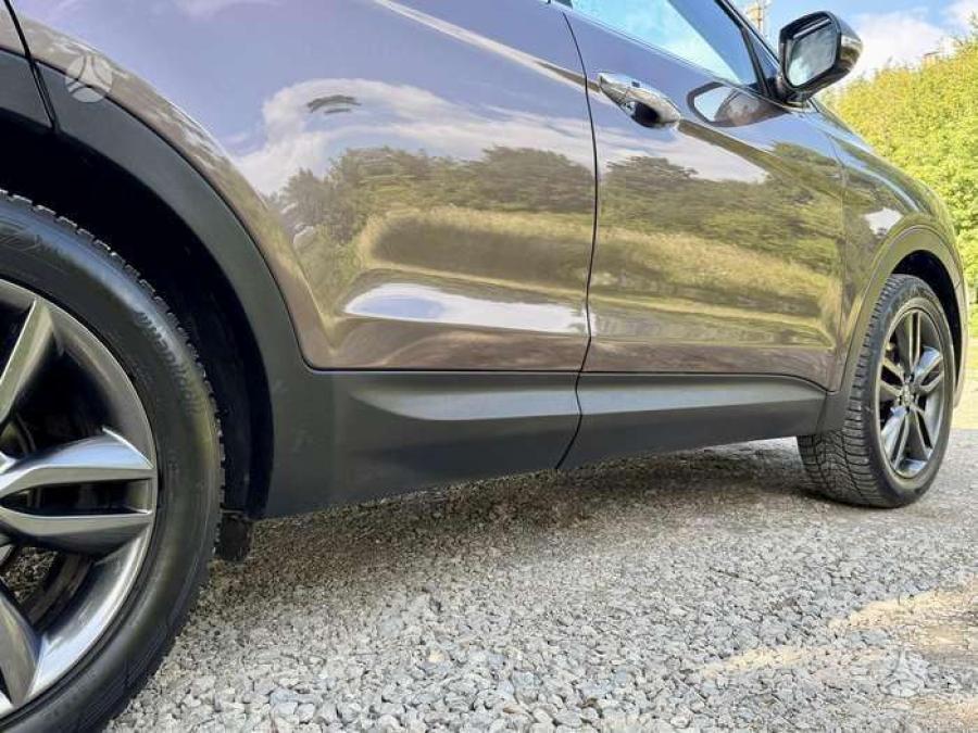 Brūns Hyundai Santa Fe 2014 Šauļi, ar dzinēja tilpumu 2.20 L un nobraukumu 233 tūkst. km par 14450 €, foto 23 vietnē AUTOMOTO.COM.LV