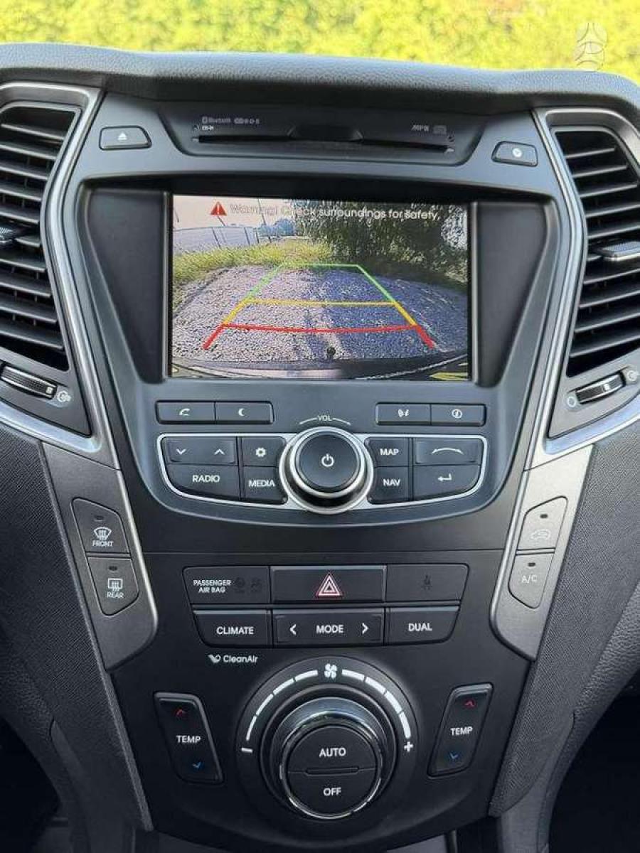 Brūns Hyundai Santa Fe 2014 Šauļi, ar dzinēja tilpumu 2.20 L un nobraukumu 233 tūkst. km par 14450 €, foto 43 vietnē AUTOMOTO.COM.LV