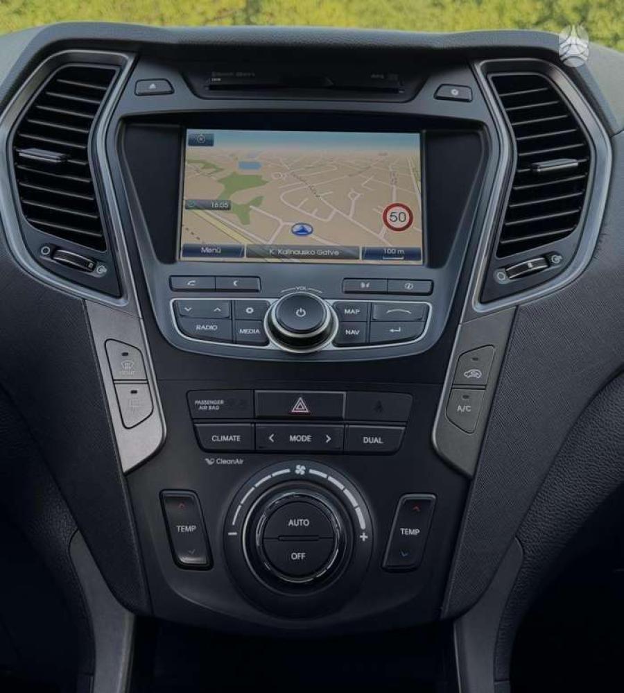 Brūns Hyundai Santa Fe 2014 Šauļi, ar dzinēja tilpumu 2.20 L un nobraukumu 233 tūkst. km par 14450 €, foto 44 vietnē AUTOMOTO.COM.LV