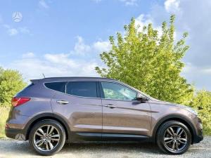 Brūns Hyundai Santa Fe 2014 Šauļi, ar dzinēja tilpumu 2.20 L un nobraukumu 233 tūkst. km par 14450 €, foto 15 vietnē AUTOMOTO.COM.LV