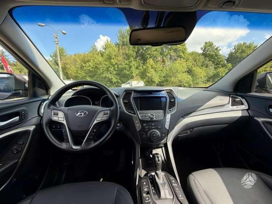 Brūns Hyundai Santa Fe 2014 Šauļi, ar dzinēja tilpumu 2.20 L un nobraukumu 233 tūkst. km par 14450 €, foto 28 vietnē AUTOMOTO.COM.LV