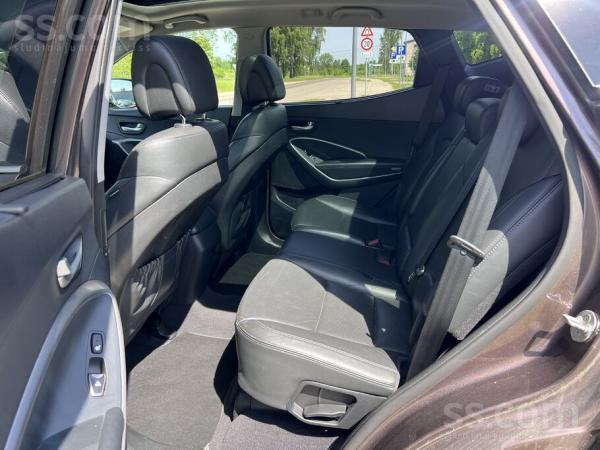 Brūns Hyundai Santa Fe 2015 Limbaži, ar dzinēja tilpumu 2.00 L un nobraukumu 261 tūkst. km par 11550 €, foto 10 vietnē AUTOMOTO.COM.LV