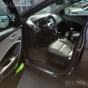 Brūns Hyundai Santa Fe 2015 Rīga, ar dzinēja tilpumu 2.20 L un nobraukumu 211 tūkst. km par 12000 €, foto 8 vietnē AUTOMOTO.COM.LV