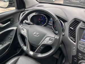 Brūns Hyundai Santa Fe 2015 Rīga, ar dzinēja tilpumu 2.00 L un nobraukumu 261 tūkst. km par 13950 €, foto 16 vietnē AUTOMOTO.COM.LV