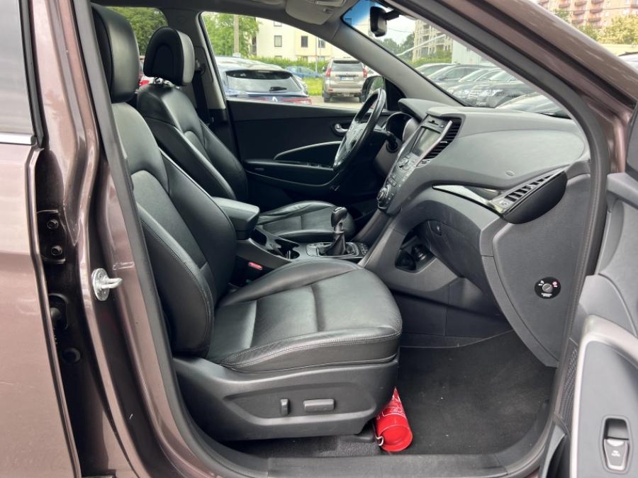 Brūns Hyundai Santa Fe 2015 Rīga, ar dzinēja tilpumu 2.00 L un nobraukumu 261 tūkst. km par 13950 €, foto 26 vietnē AUTOMOTO.COM.LV