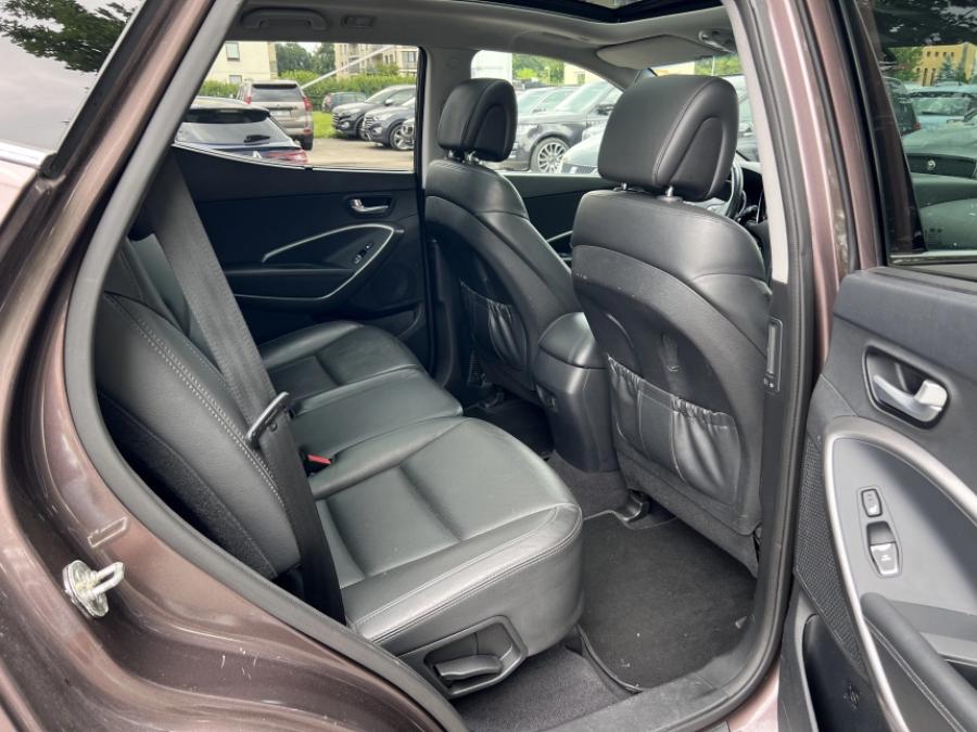 Brūns Hyundai Santa Fe 2015 Rīga, ar dzinēja tilpumu 2.00 L un nobraukumu 261 tūkst. km par 13950 €, foto 28 vietnē AUTOMOTO.COM.LV