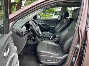 Brūns Hyundai Santa Fe 2015 Rīga, ar dzinēja tilpumu 2.00 L un nobraukumu 261 tūkst. km par 13950 €, foto 32 vietnē AUTOMOTO.COM.LV