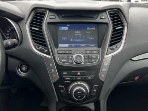 Brūns Hyundai Santa Fe 2015 Rīga, ar dzinēja tilpumu 2.00 L un nobraukumu 261 tūkst. km par 13950 €, foto 33 vietnē AUTOMOTO.COM.LV