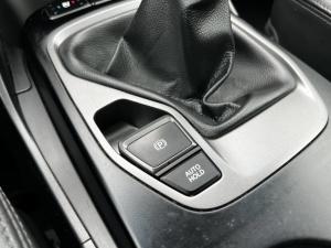 Brūns Hyundai Santa Fe 2015 Rīga, ar dzinēja tilpumu 2.00 L un nobraukumu 261 tūkst. km par 13950 €, foto 39 vietnē AUTOMOTO.COM.LV