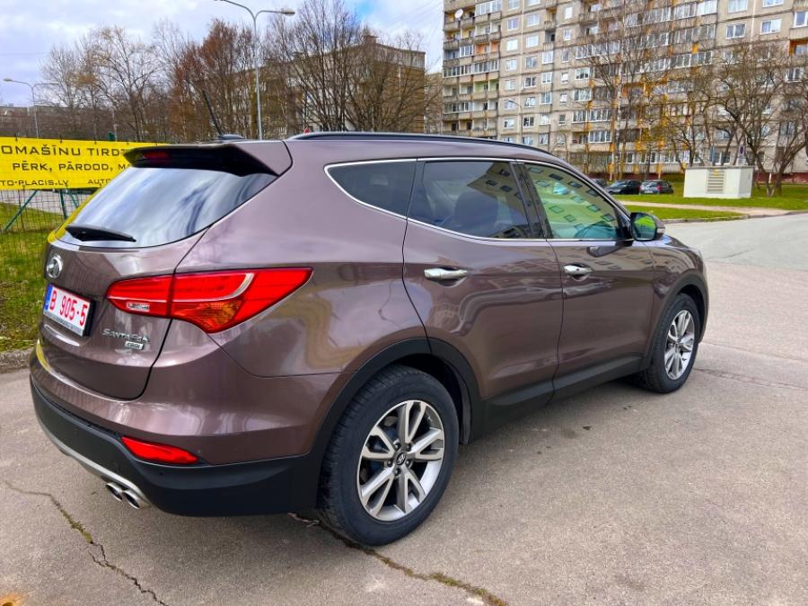 Brūns Hyundai Santa Fe 2015 Rīga, ar dzinēja tilpumu 2.00 L un nobraukumu 261 tūkst. km par 13950 €, foto 59 vietnē AUTOMOTO.COM.LV