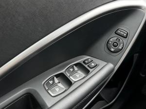 Brūns Hyundai Santa Fe 2015 Rīga, ar dzinēja tilpumu 2.00 L un nobraukumu 261 tūkst. km par 13950 €, foto 60 vietnē AUTOMOTO.COM.LV