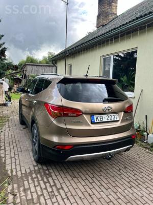 Brūns Hyundai Santa Fe 2015 Jelgava, ar dzinēja tilpumu 2.20 L un nobraukumu 264 tūkst. km par 10400 €, foto 4 vietnē AUTOMOTO.COM.LV