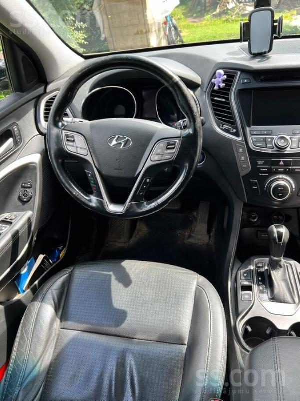 Brūns Hyundai Santa Fe 2015 Jelgava, ar dzinēja tilpumu 2.20 L un nobraukumu 264 tūkst. km par 10400 €, foto 7 vietnē AUTOMOTO.COM.LV