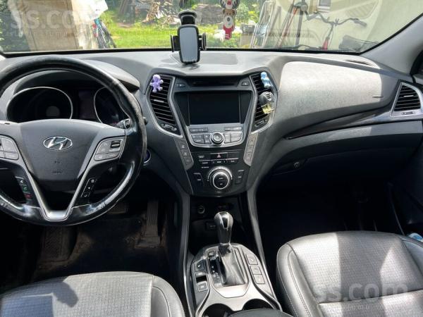Brūns Hyundai Santa Fe 2015 Jelgava, ar dzinēja tilpumu 2.20 L un nobraukumu 264 tūkst. km par 10400 €, foto 8 vietnē AUTOMOTO.COM.LV
