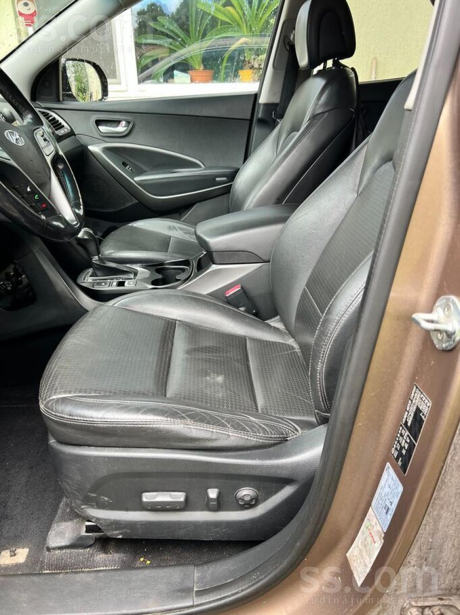 Brūns Hyundai Santa Fe 2015 Jelgava, ar dzinēja tilpumu 2.20 L un nobraukumu 264 tūkst. km par 10400 €, foto 10 vietnē AUTOMOTO.COM.LV