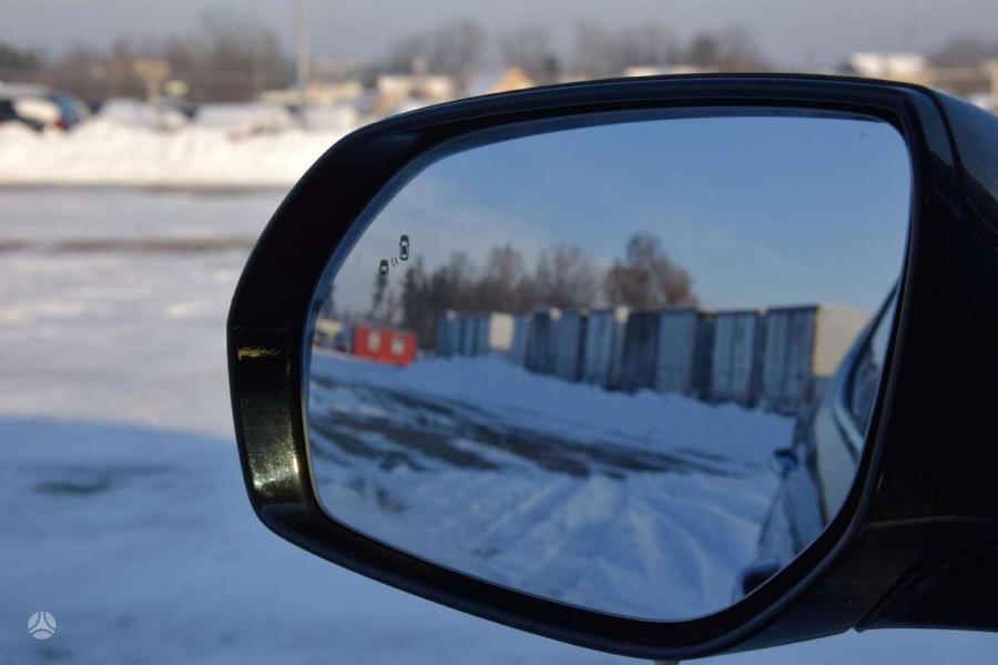 Brown Hyundai Santa Fe 2016 in Vilnius, with an engine capacity of 2.20 L and mileage of 188 thousand km for 13499 €, photo 28 on AUTOMOTO.COM.LV