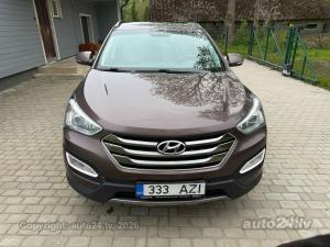 Brown Hyundai Santa Fe 2016 in Tallinn, with an engine capacity of 2.20 L and mileage of 210 thousand km for 13400 €, photo 4 on AUTOMOTO.COM.LV