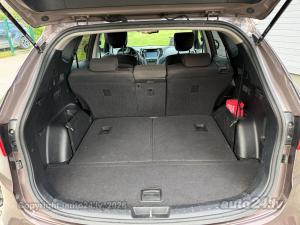 Brown Hyundai Santa Fe 2016 in Tallinn, with an engine capacity of 2.20 L and mileage of 210 thousand km for 13400 €, photo 8 on AUTOMOTO.COM.LV