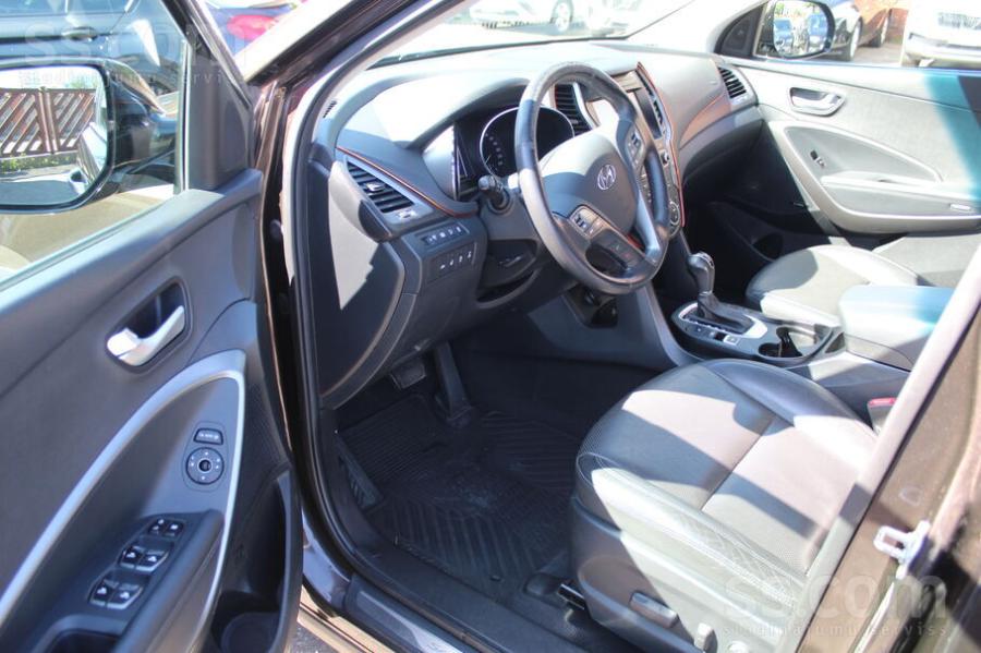 Brūns Hyundai Santa Fe 2016 Liepāja, ar dzinēja tilpumu 2.20 L un nobraukumu 207 tūkst. km par 11200 €, foto 7 vietnē AUTOMOTO.COM.LV