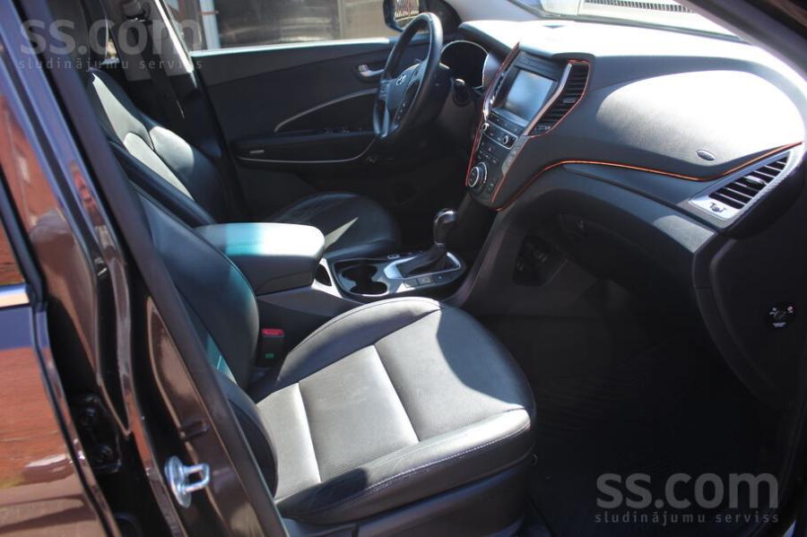 Brūns Hyundai Santa Fe 2016 Liepāja, ar dzinēja tilpumu 2.20 L un nobraukumu 207 tūkst. km par 11200 €, foto 9 vietnē AUTOMOTO.COM.LV