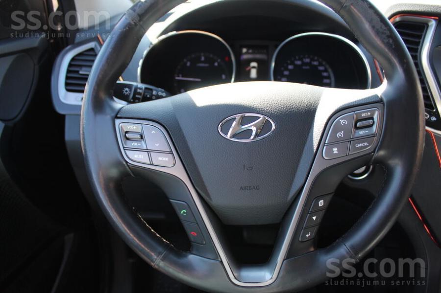 Brūns Hyundai Santa Fe 2016 Liepāja, ar dzinēja tilpumu 2.20 L un nobraukumu 207 tūkst. km par 11200 €, foto 17 vietnē AUTOMOTO.COM.LV