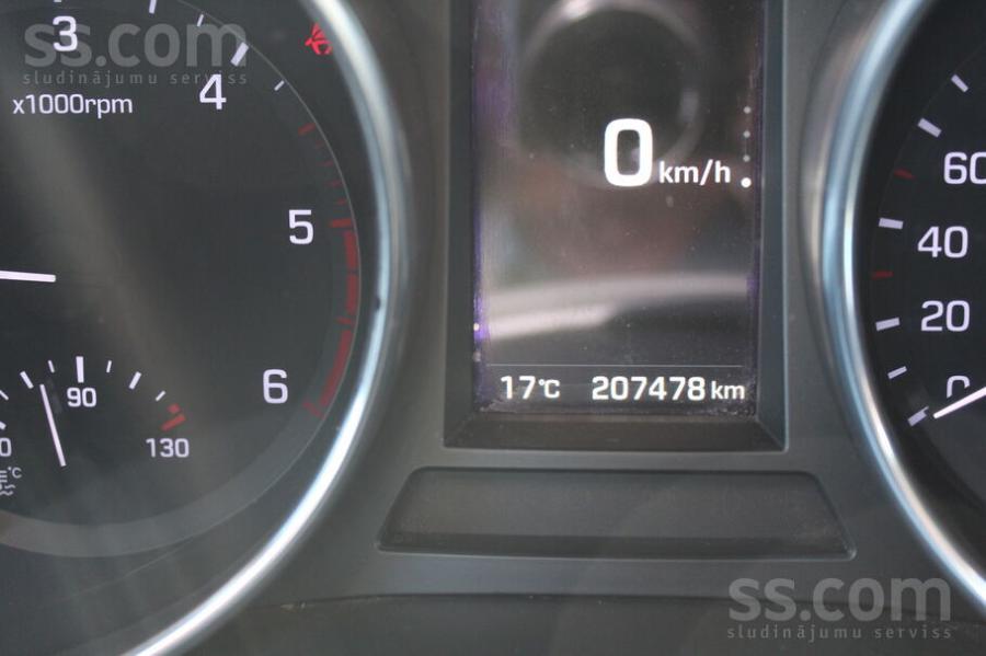 Brūns Hyundai Santa Fe 2016 Liepāja, ar dzinēja tilpumu 2.20 L un nobraukumu 207 tūkst. km par 11200 €, foto 18 vietnē AUTOMOTO.COM.LV