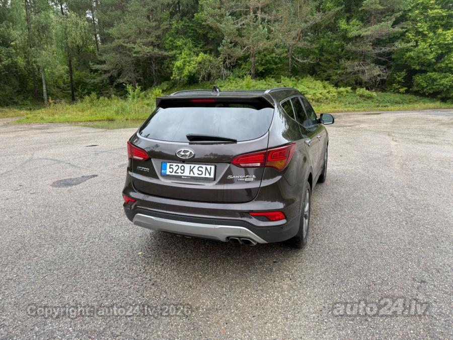 Brūns Hyundai Santa Fe 2016 Tallina, ar dzinēja tilpumu 2.20 L un nobraukumu 180 tūkst. km par 15500 €, foto 5 vietnē AUTOMOTO.COM.LV