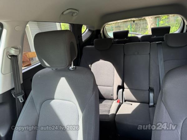 Hyundai Santa Fe 2016 Saue vietnē Brūns Hyundai Santa Fe 2016 Saue, ar dzinēja tilpumu 2.20 L un nobraukumu 213 tūkst. km par 13500 €, foto 10 vietnē AUTOMOTO.COM.LV