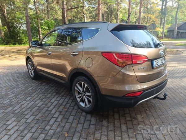 Brūns Hyundai Santa Fe 2016 Limbaži, ar dzinēja tilpumu 2.20 L un nobraukumu 200 tūkst. km par 12450 €, foto 6 vietnē AUTOMOTO.COM.LV