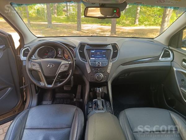 Brūns Hyundai Santa Fe 2016 Limbaži, ar dzinēja tilpumu 2.20 L un nobraukumu 200 tūkst. km par 12450 €, foto 8 vietnē AUTOMOTO.COM.LV