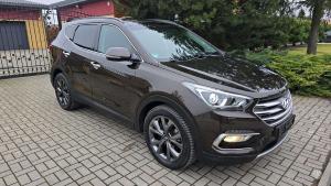 Brown Hyundai Santa Fe 2017 in Marijampole, with an engine capacity of 2.20 L and mileage of 83 thousand km for 15950 €, photo 3 on AUTOMOTO.COM.LV