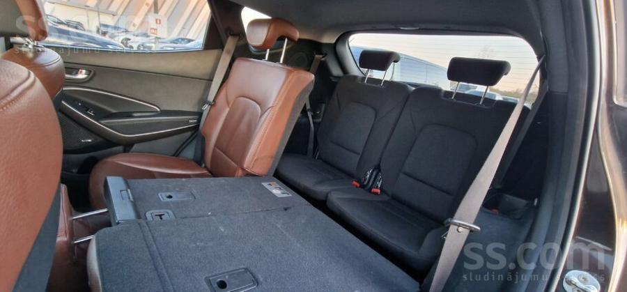 Brūns Hyundai Santa Fe 2017 Rīga, ar dzinēja tilpumu 2.20 L un nobraukumu 311 tūkst. km par 14900 €, foto 4 vietnē AUTOMOTO.COM.LV