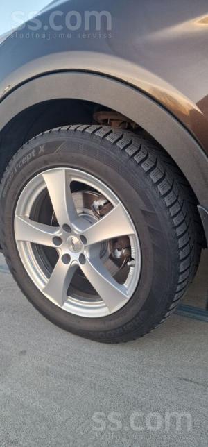Brūns Hyundai Santa Fe 2017 Rīga, ar dzinēja tilpumu 2.20 L un nobraukumu 311 tūkst. km par 14900 €, foto 8 vietnē AUTOMOTO.COM.LV