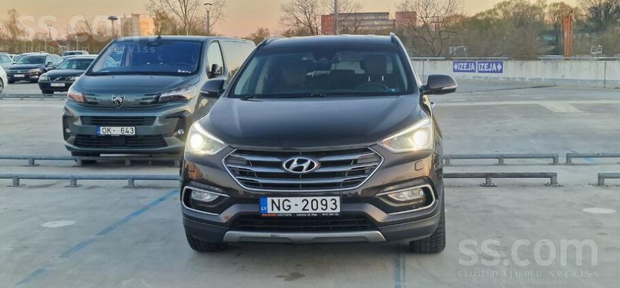 Brūns Hyundai Santa Fe 2017 Rīga, ar dzinēja tilpumu 2.20 L un nobraukumu 311 tūkst. km par 14900 €, foto 15 vietnē AUTOMOTO.COM.LV