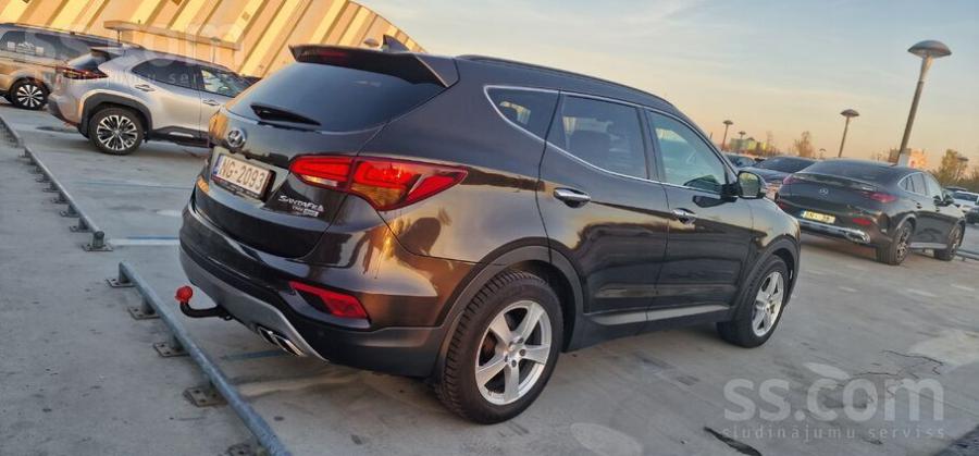 Brūns Hyundai Santa Fe 2017 Rīga, ar dzinēja tilpumu 2.20 L un nobraukumu 311 tūkst. km par 14900 €, foto 17 vietnē AUTOMOTO.COM.LV