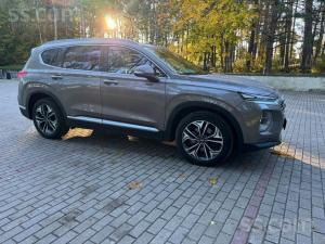 Brūns Hyundai Santa Fe 2019 Rīga, ar dzinēja tilpumu 2.20 L un nobraukumu 120 tūkst. km par 22000 €, foto 3 vietnē AUTOMOTO.COM.LV