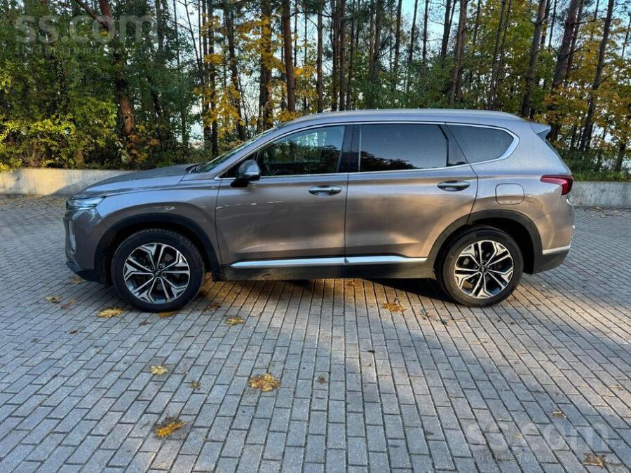Brūns Hyundai Santa Fe 2019 Rīga, ar dzinēja tilpumu 2.20 L un nobraukumu 120 tūkst. km par 22000 €, foto 4 vietnē AUTOMOTO.COM.LV