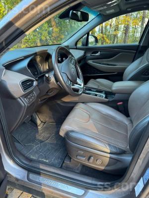 Brūns Hyundai Santa Fe 2019 Rīga, ar dzinēja tilpumu 2.20 L un nobraukumu 120 tūkst. km par 22000 €, foto 5 vietnē AUTOMOTO.COM.LV