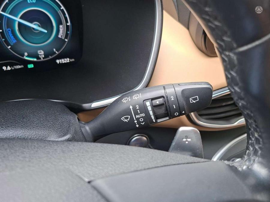 Brūns Hyundai Santa Fe 2021 Viļņa, ar dzinēja tilpumu 1.60 L un nobraukumu 92 tūkst. km par 29900 €, foto 22 vietnē AUTOMOTO.COM.LV