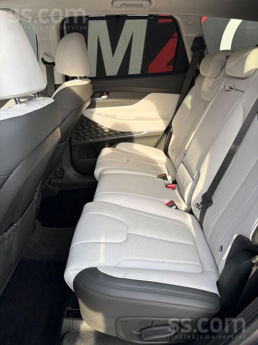 Brūns Hyundai Santa Fe 2023 Rīga, ar dzinēja tilpumu 2.20 L un nobraukumu 34 tūkst. km par 31990 €, foto 18 vietnē AUTOMOTO.COM.LV