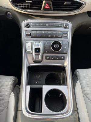 Brūns Hyundai Santa Fe 2023 Rīga, ar dzinēja tilpumu 2.20 L un nobraukumu 34 tūkst. km par 31990 €, foto 37 vietnē AUTOMOTO.COM.LV