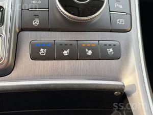 Brūns Hyundai Santa Fe 2023 Rīga, ar dzinēja tilpumu 2.20 L un nobraukumu 34 tūkst. km par 31990 €, foto 39 vietnē AUTOMOTO.COM.LV