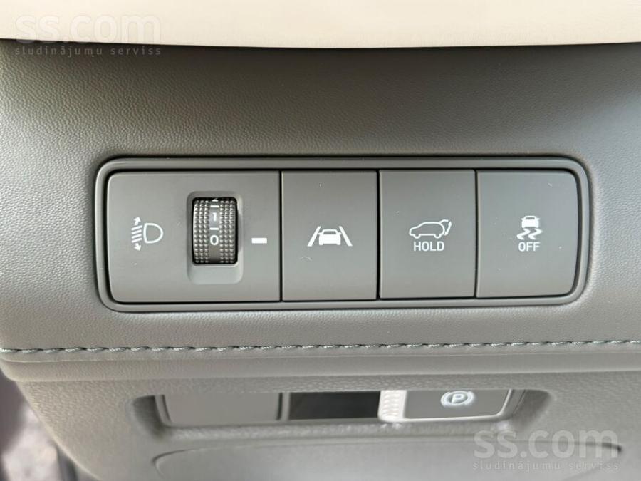 Brūns Hyundai Santa Fe 2023 Rīga, ar dzinēja tilpumu 2.20 L un nobraukumu 34 tūkst. km par 31990 €, foto 54 vietnē AUTOMOTO.COM.LV