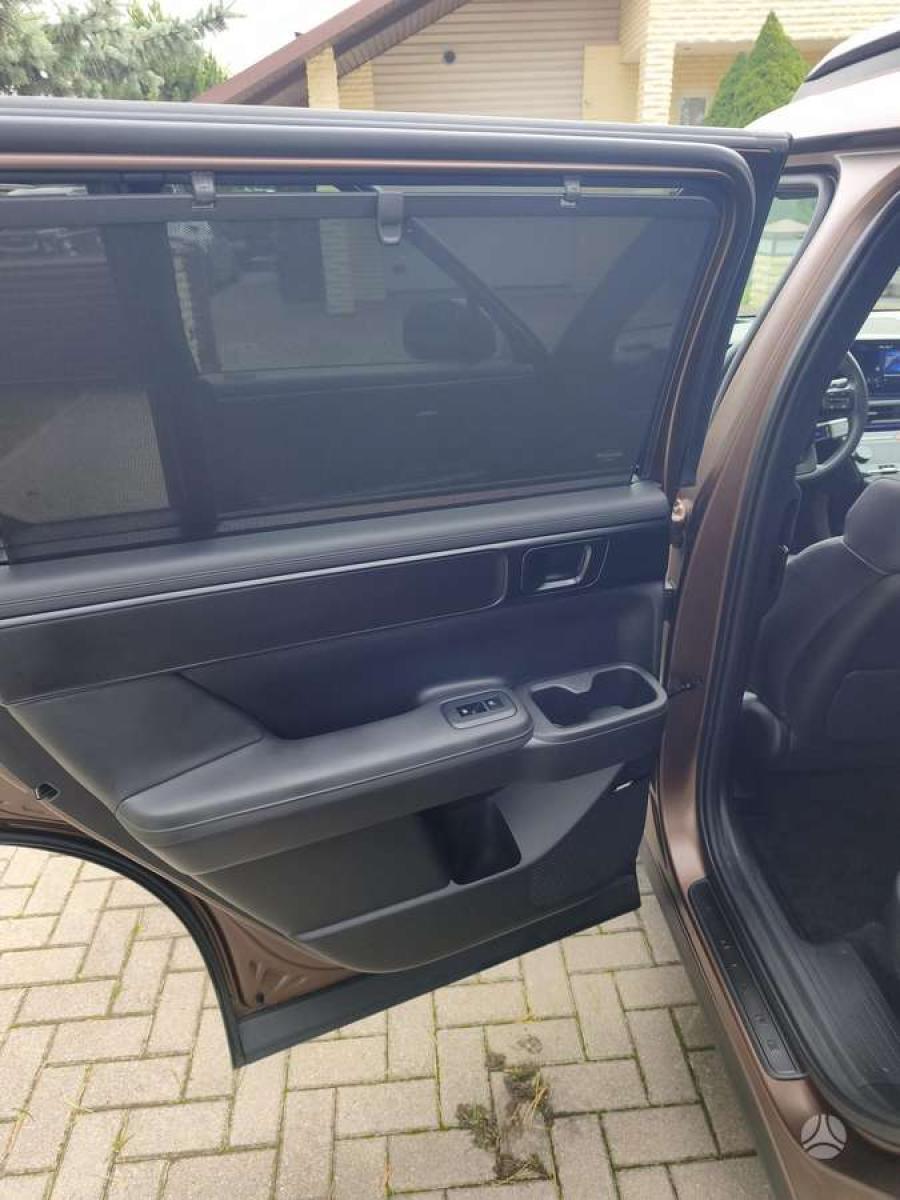 Brūns Hyundai Santa Fe 2025 Vilkaviškis, ar dzinēja tilpumu 2.50 L un nobraukumu 33 tūkst. km par 39500 €, foto 27 vietnē AUTOMOTO.COM.LV