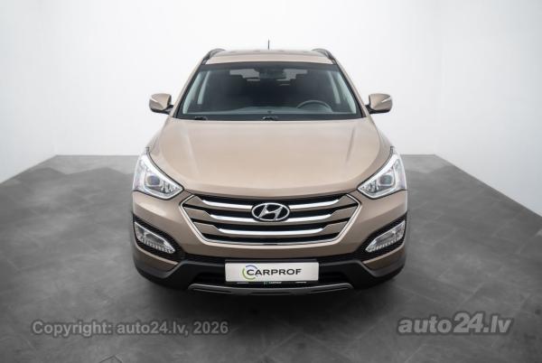 Brown Hyundai Santa Fe 2013 in Tallinn, with an engine capacity of 2.20 L and mileage of 110 thousand km for 12999 €, photo 2 on AUTOMOTO.COM.LV