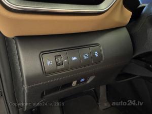 Brūns Hyundai Santa Fe 2021 Tallina, ar dzinēja tilpumu 2.20 L un nobraukumu 106 tūkst. km par 31900 €, foto 19 vietnē AUTOMOTO.COM.LV