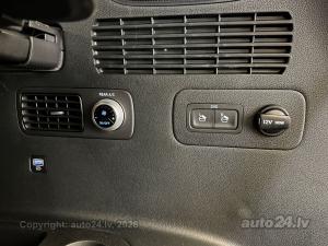 Brūns Hyundai Santa Fe 2021 Tallina, ar dzinēja tilpumu 2.20 L un nobraukumu 106 tūkst. km par 31900 €, foto 31 vietnē AUTOMOTO.COM.LV