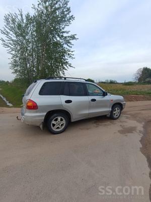 Hyundai Santa Fe 2002 Ludza, ar dzinēja tilpumu 2.00 L un nobraukumu 0 tūkst. km par 2250 €, foto 5 vietnē AUTOMOTO.COM.LV