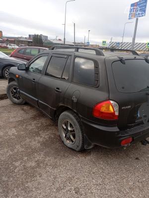 Hyundai Santa Fe 2004 in Kaunas, with an engine capacity of 2.00 L and mileage of 302 thousand km for 700 €, photo 2 on AUTOMOTO.COM.LV